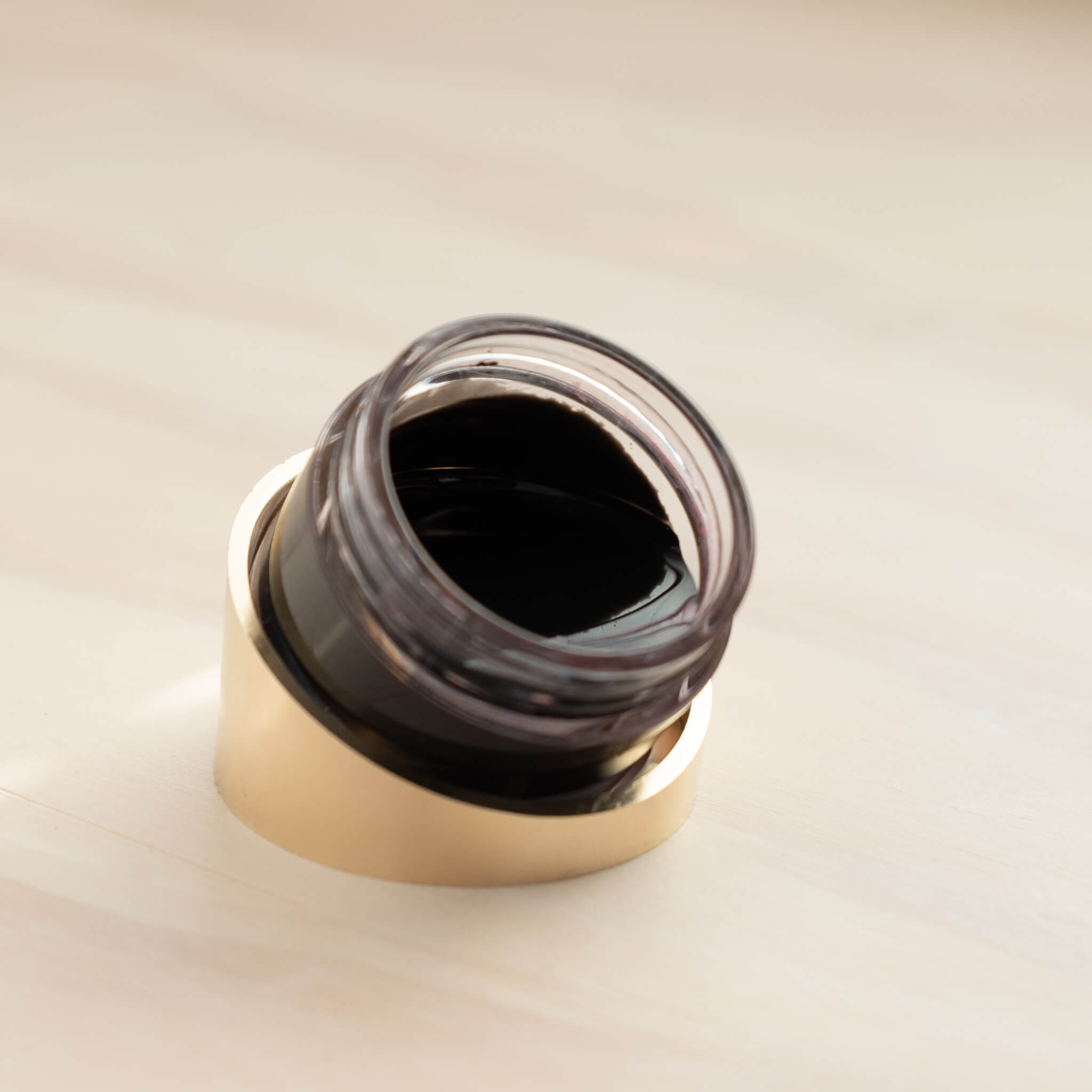 Tilt Ink Pot Holder in Brass, Ivy or Midnight – Effortless Dipping ...