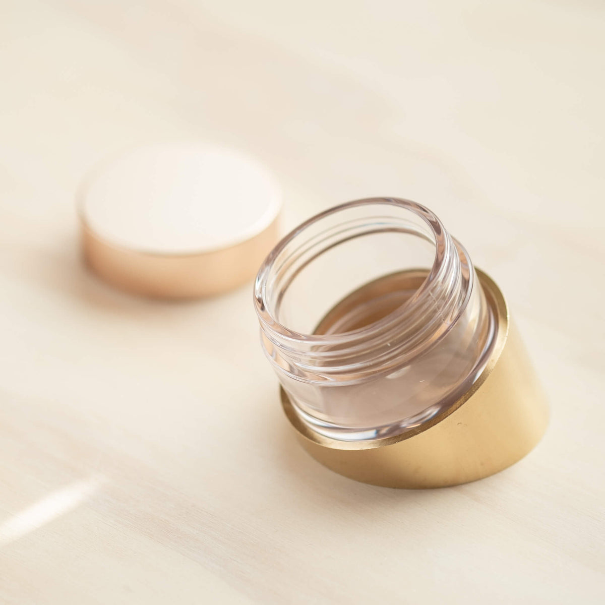 Tilt Ink Pot Holder in Brass, Ivy or Midnight – Effortless Dipping ...